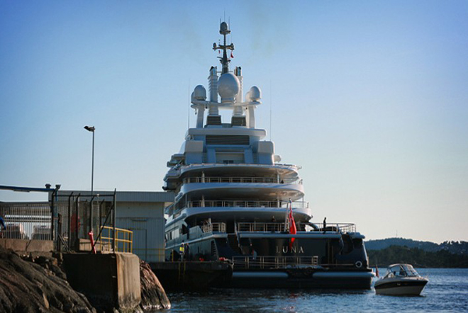 Luna, a luxury 115 meter Motor yacht | Luxury Yachts