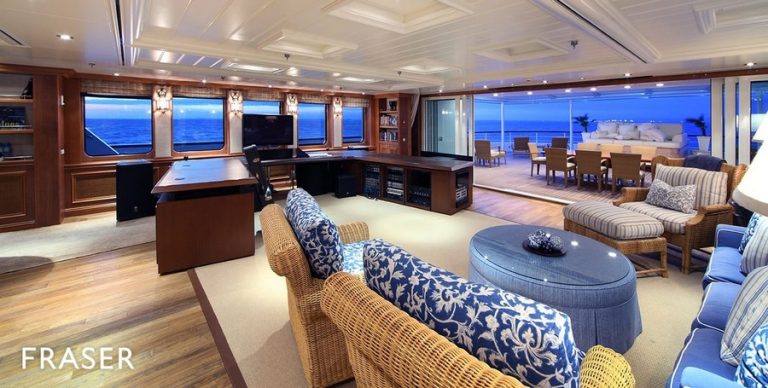 Top Yacht Designers: 5 Luxury Yacht Interiors by Terence Disdale ...