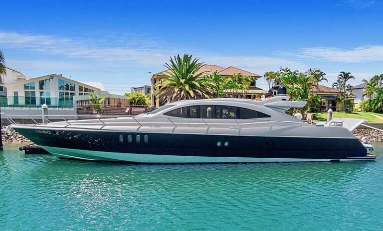 Warren Yachts Has Sold The Vanquish Motor Yacht! | Luxury Yachts